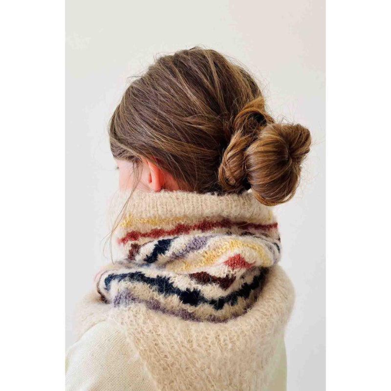 Gunta Cowl by Helga Isager